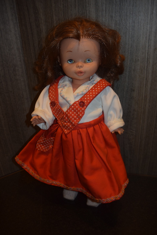 Famosa pop met Rossig haar Poppememke