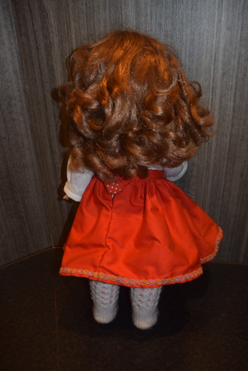 Famosa pop met Rossig haar Poppememke