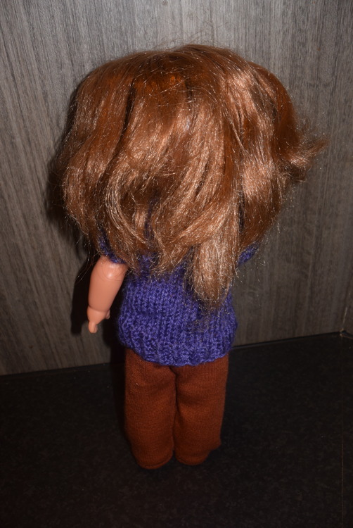 Famosa pop met rossig haar mist 1 wimper Poppememke